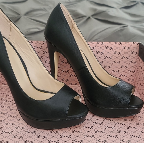 Victoria's Secret | Shoes | Nib Vintage Victorias Secret Peeptoe Heels ...